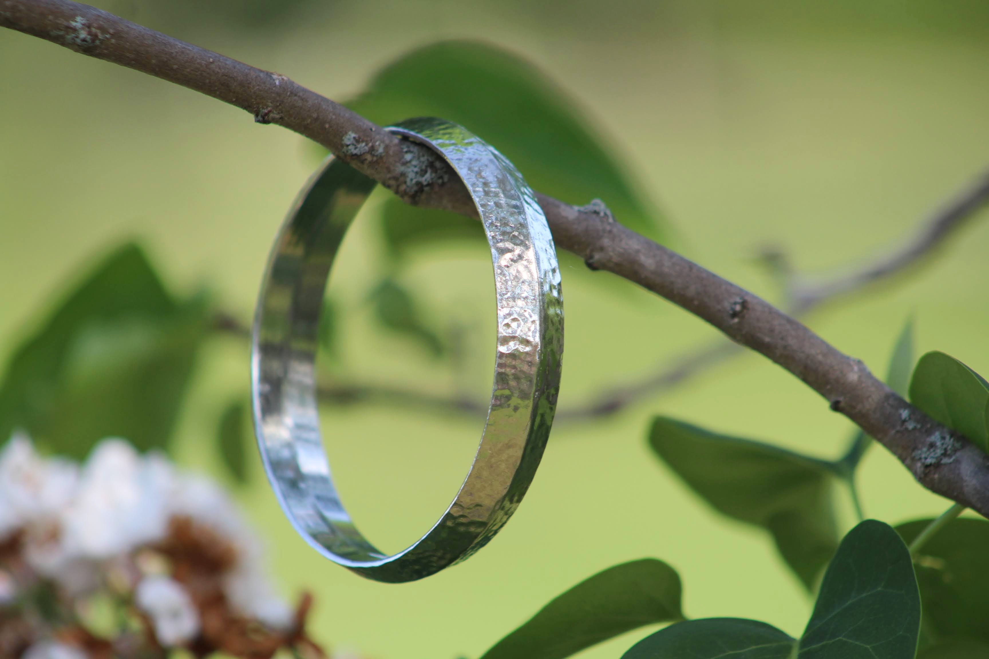 Hammered Bangle – Aitkens Pewter